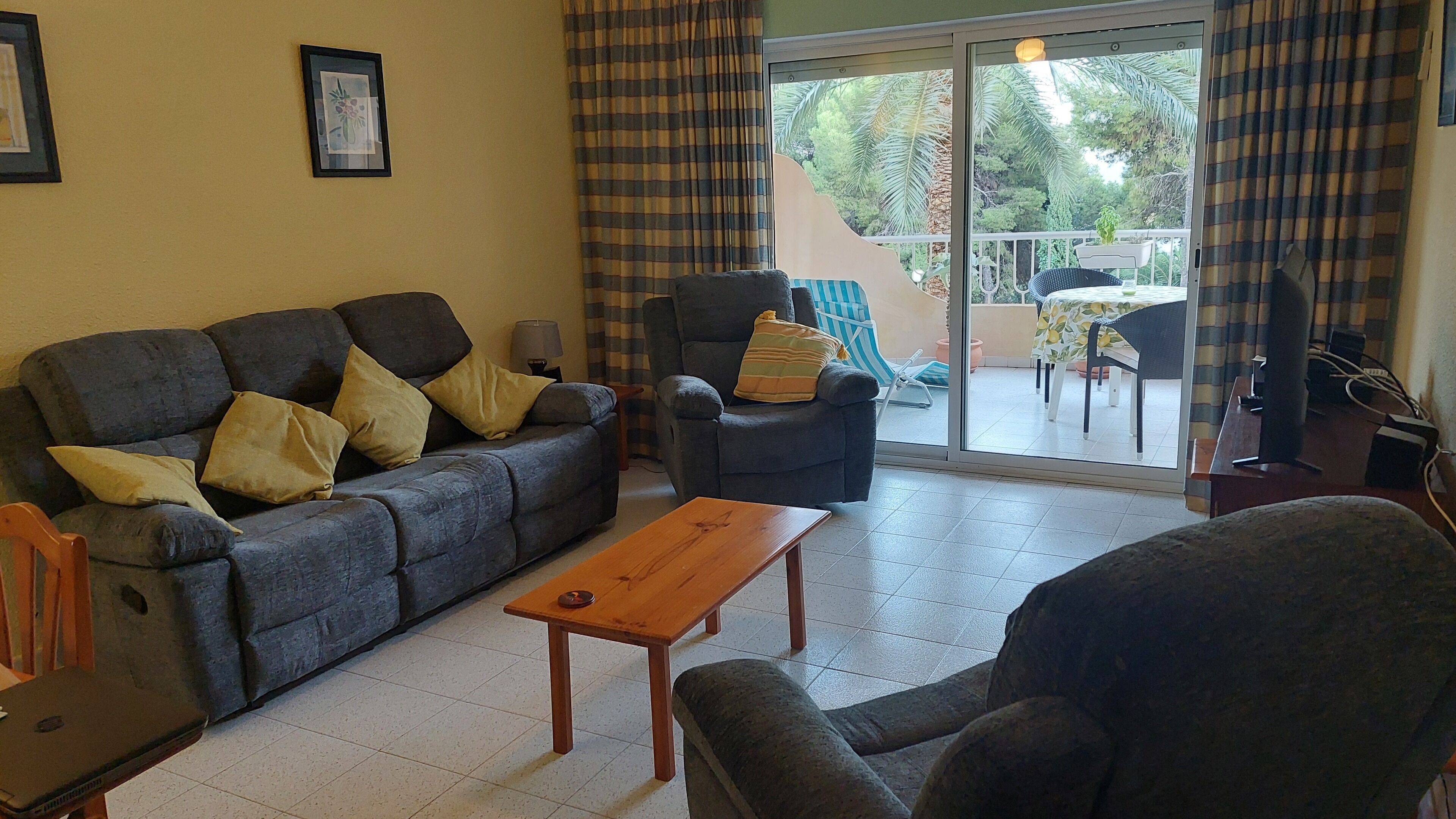 Eerste Lijn Appartement Met Zwembad En Uitzicht Op Zee - El Campello