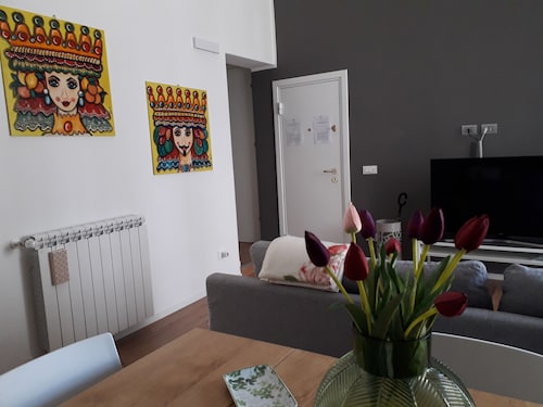 "A Casa Di Giovi" Elegant And Cozy Apartment - Palermo, Italy