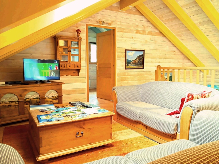 Adorable Chalet à 300 M Du Plus Beau Lac Du Jura - Lac de Chalain