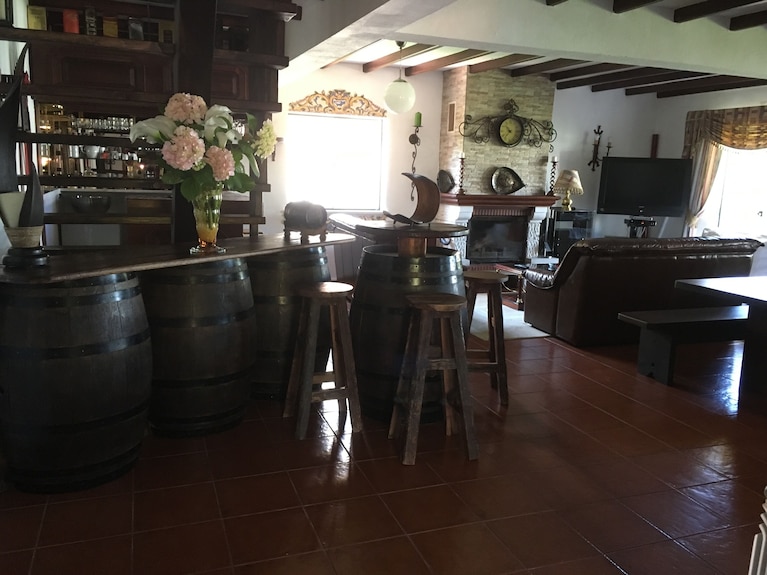 Luxury Family Villa Close To The Sea - With Pool, Garden, Barbecue, Playground - Sesimbra