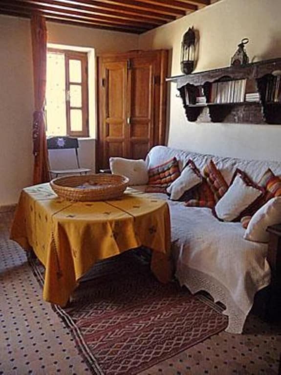 Dar Sghira: Pequeño Riad Privado Renovado, Rooftop, Corazón De La Medina, Fibra - Marruecos