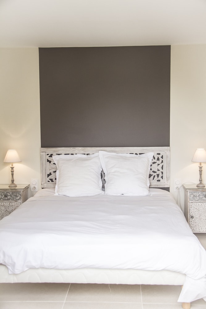Gite Climatise Au Calme Avec 2 Chambres Et Leur Salle D'eau Privative - Avignon