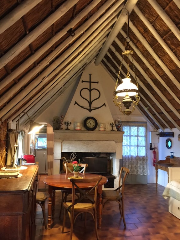 Authentique Cabane De Gardian Au Coeur De La Camargue Avec Piscine - Saintes-Maries-de-la-Mer