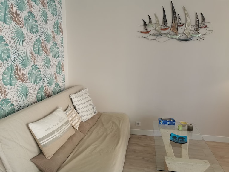 Bright T2 Apartment 25m From The Beach In A Quiet Side Street - Biarritz