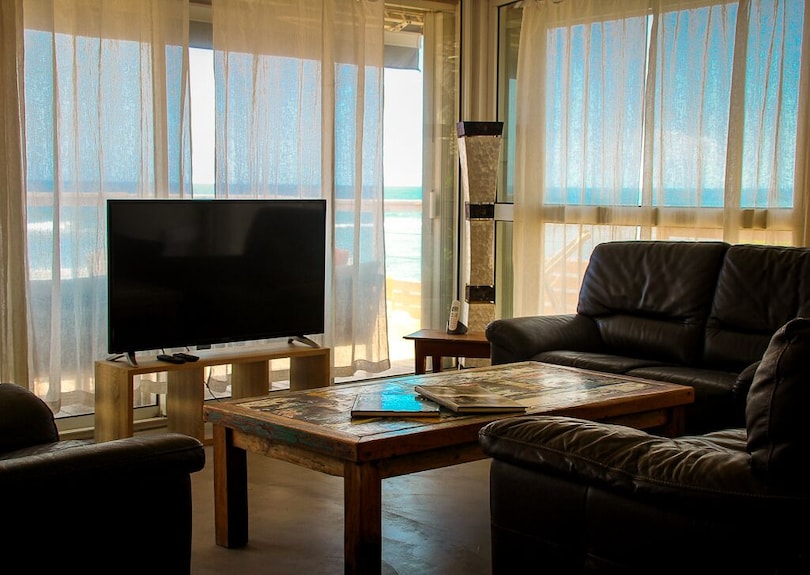 Villa Aan Het Water Met Zwembad, Uitzonderlijk Uitzicht - Saint-Leu