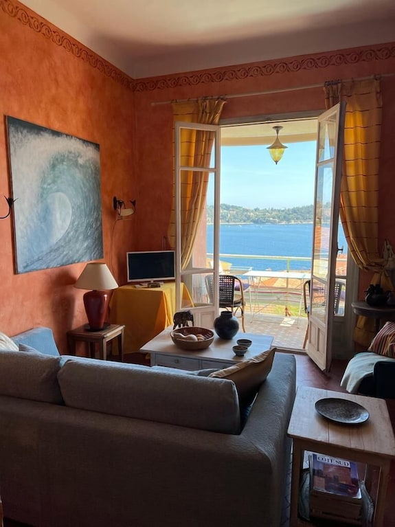 Appartement Lumineux Les Lavandieres- Vue D'exception Sur La Rade - Villefranche-sur-Mer