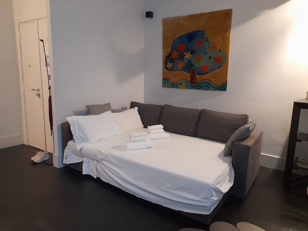 Vatican Design & Fashionable Apartment Wifi Washer - Vatican City