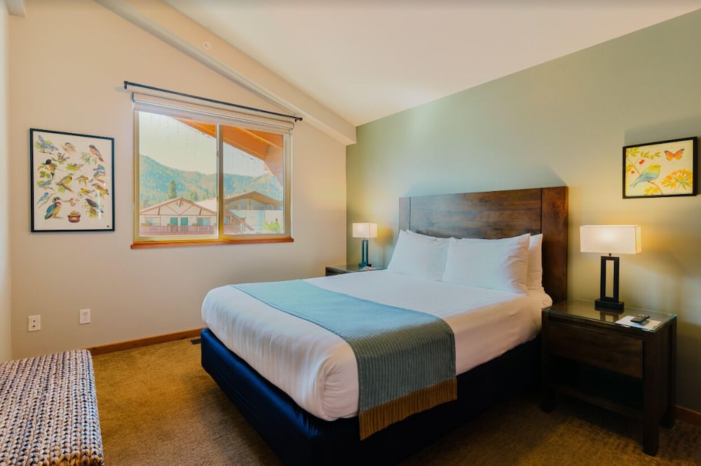 Well-maintained Luxury Townhouse In Downtown Leavenworth - Leavenworth, WA