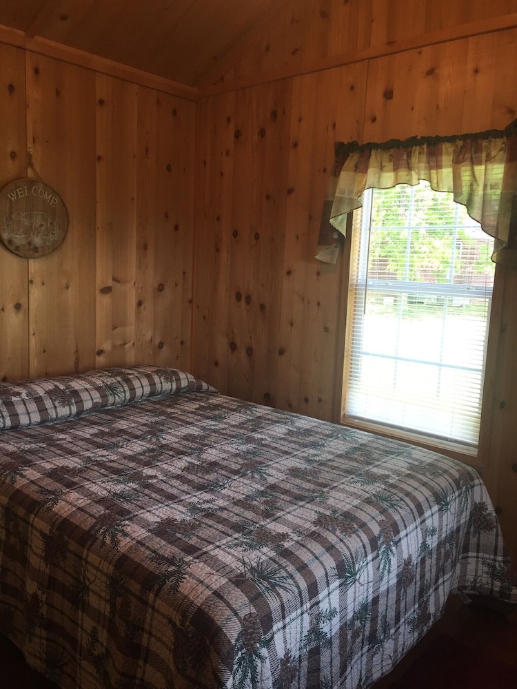 Overlook A Slice Of Heaven Near Dale Hollow Lake - Unit B - Pet Friendly - Dale Hollow Reservoir