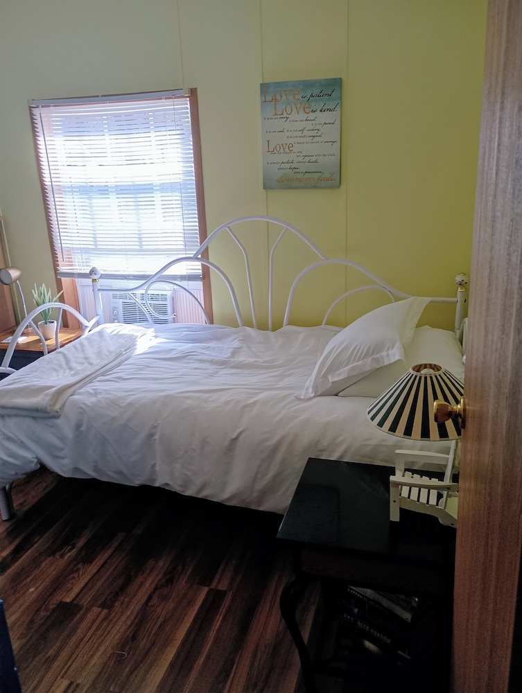 Lake Winnipesaukee è Una Casa Tranquilla E Confortevole A Prezzi Accessibili Che Ti Aspetta !! - Gilford, NH
