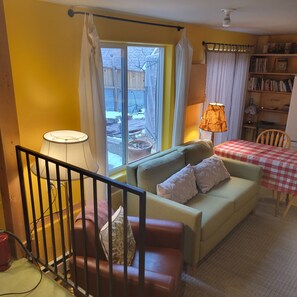 Mapleton Hill - Artists Colorful Apartment in Welcoming Home - Boulder ...