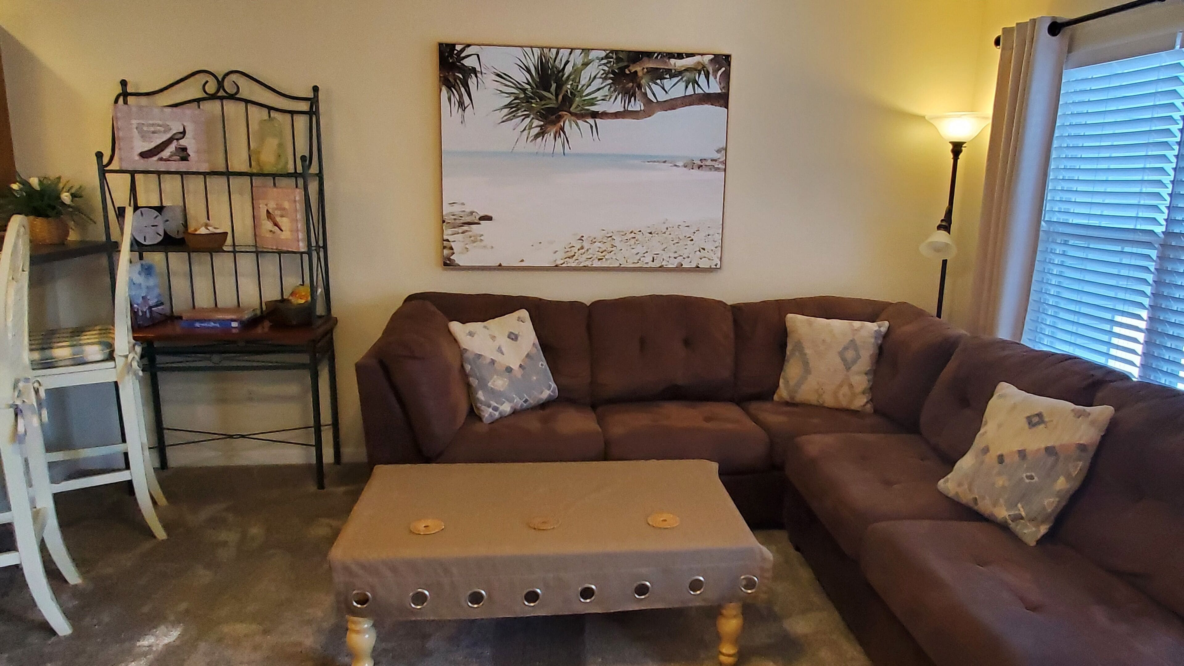 Spacious Lakeside Condo, Pool & Tennis, Near Bike Trail, Outlets, & Restaurants - Delaware