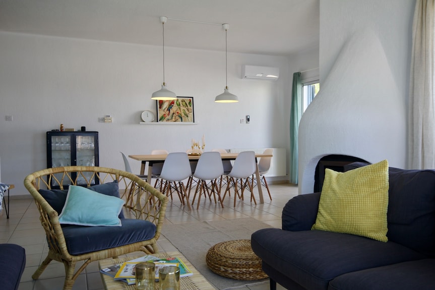 新着! 海から100mの壮大な屋上テラス付きの豪華な8ベッドヴィラ。 - パフォス