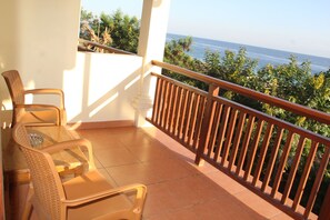 Quarto casal ou duplo superior, vista para a praia | Vista da sacada