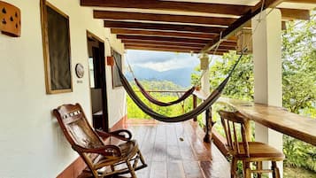 Quarto casal conforto | Terraço/pátio