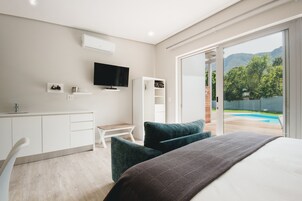 Suíte luxo, 1 quarto | Vista do quarto