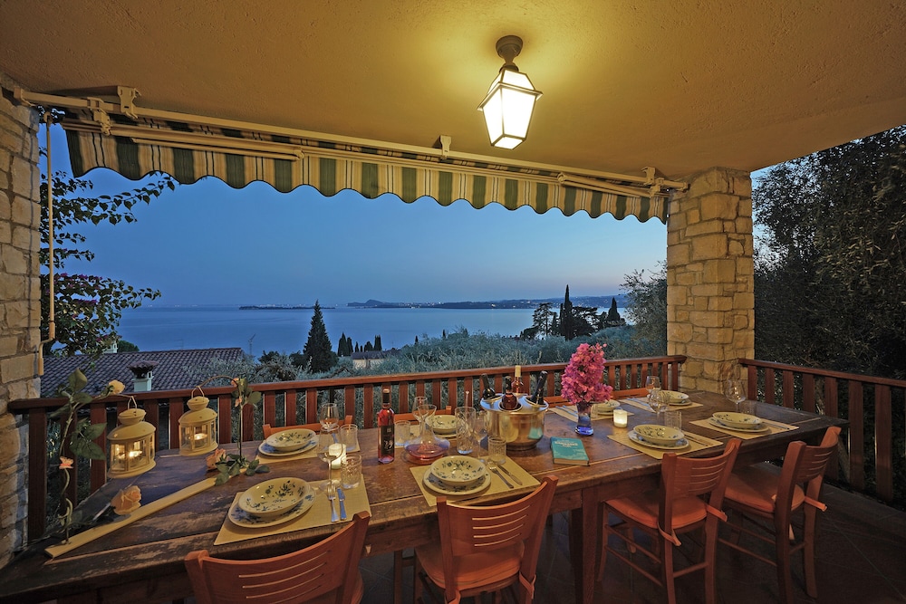 Wonderful Villa For 8 People + 2 Kids With Pool, Lake View, Ac And Big Garden - Manerba del Garda
