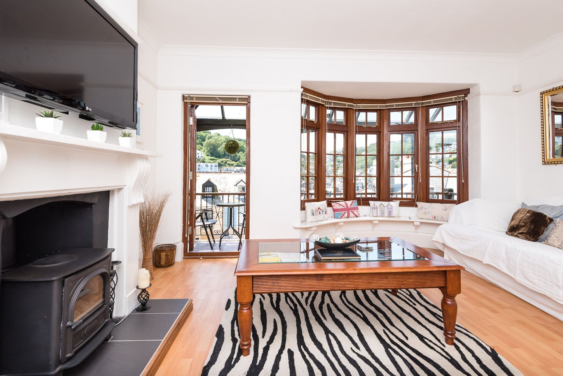 Superb Family Home With Wifi And Parking - Close To Town And Beach. - Looe