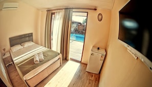 Bungalow Básico, várias camas, fumadores | Minibar, Wi-fi grátis