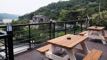 Villa Familiar, 2 quartos, acesso à piscina | Varanda