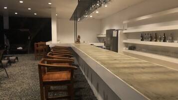 Bar junto à piscina