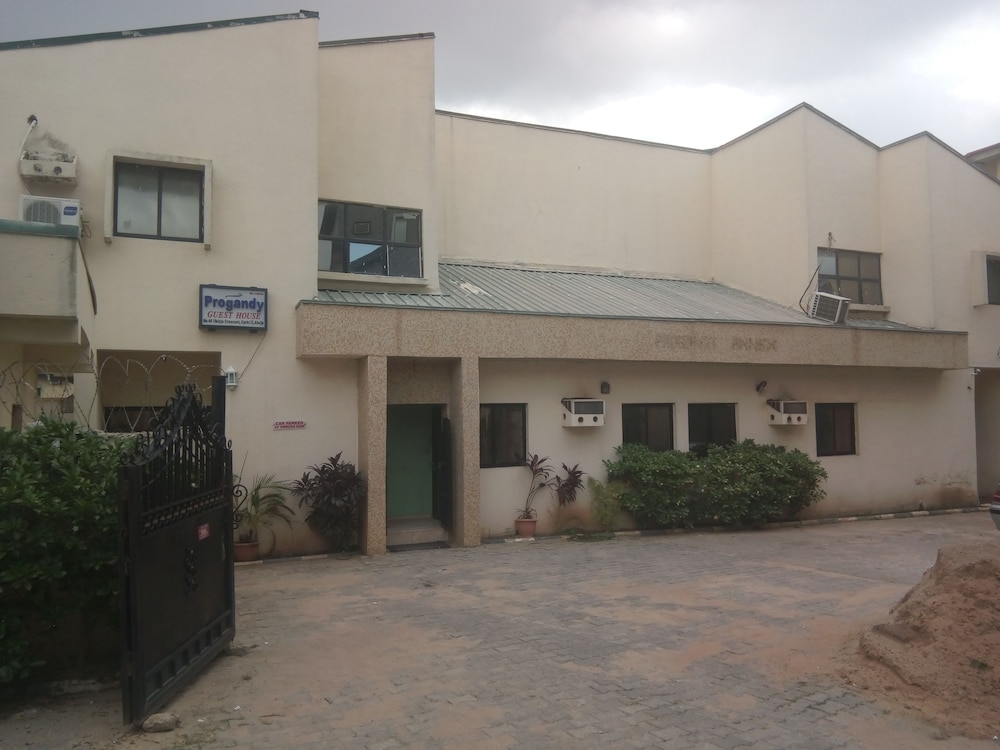 Progandy Guest House Annex - Abuja