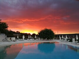 Piscina exterior sazonal 