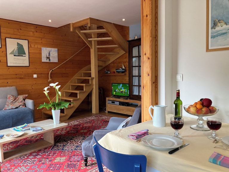 Maison Sur La Cote De Granit Rose Au Calme<br>en Centre Ville De Trégastel Plage - Plage Saint Guirec