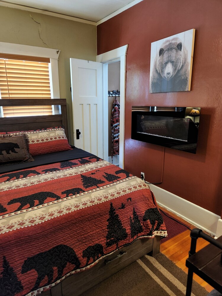 Cottonwood Creek Getaway - Montana