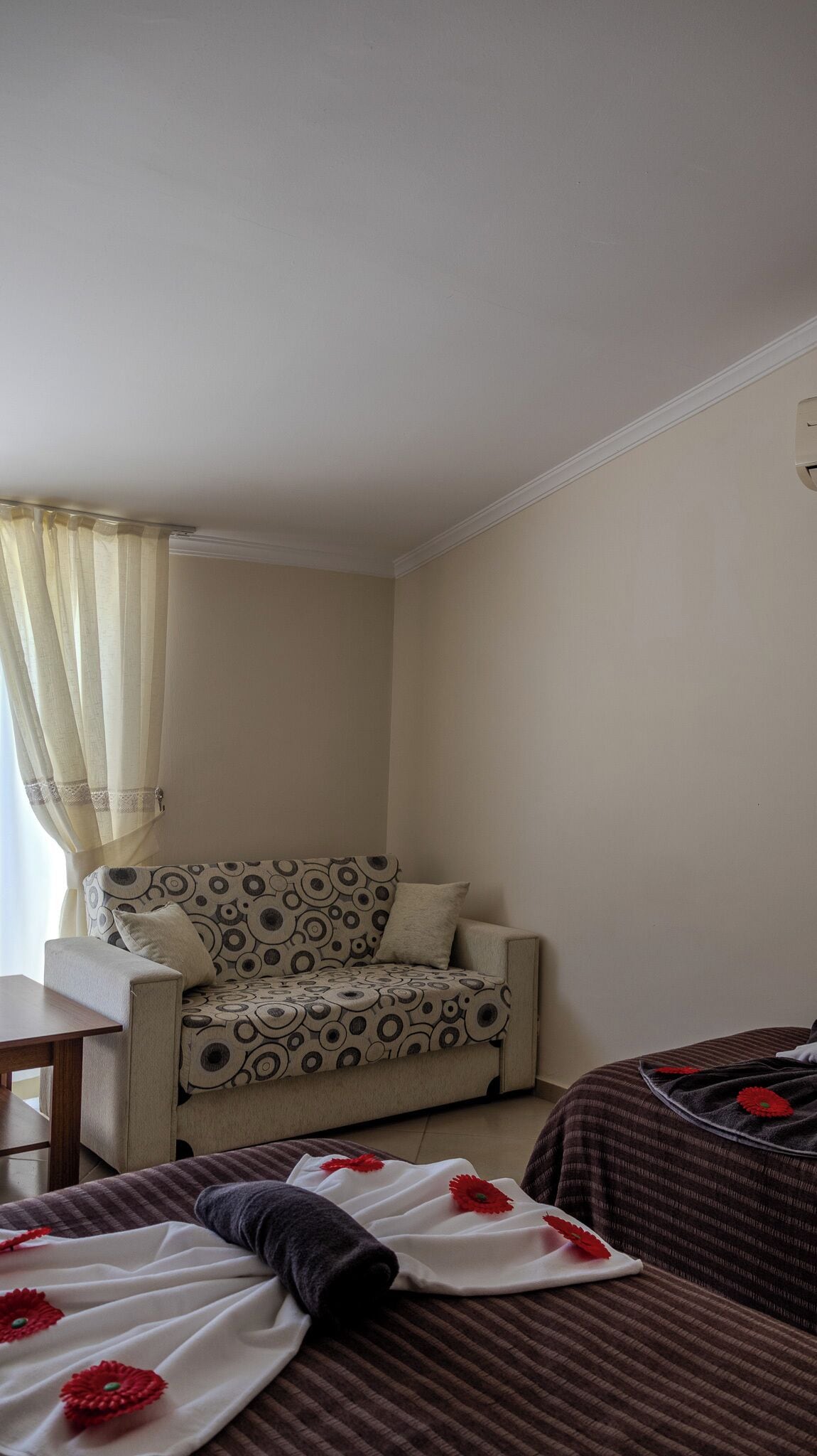 Quarto duplo luxo, vista para a montanha | Lençóis italianos Frette, roupas de cama premium, edredons de pluma