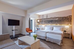 Quarto Duplo Superior | Minibar, cofre no quarto, secretária, quartos insonorizados