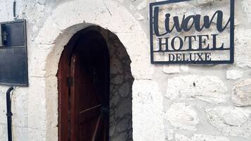 Fachada da propriedade