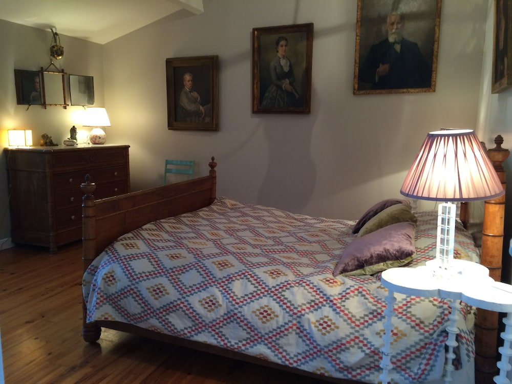 House Open On The Countryside - Albas