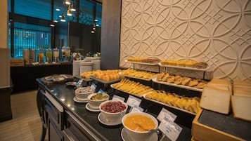 Comida e bebidas