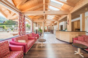 Área de estar no saguão