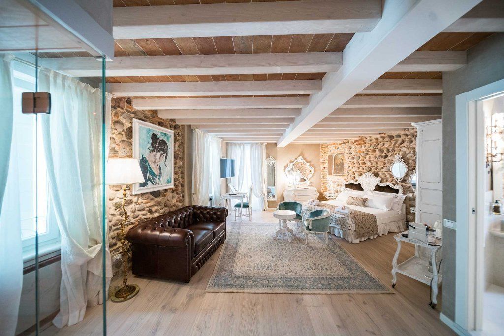 1 quarto, minibar, cofre no quarto, secretária 