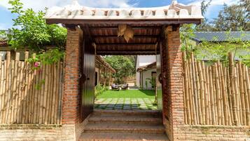 Entrada do alojamento