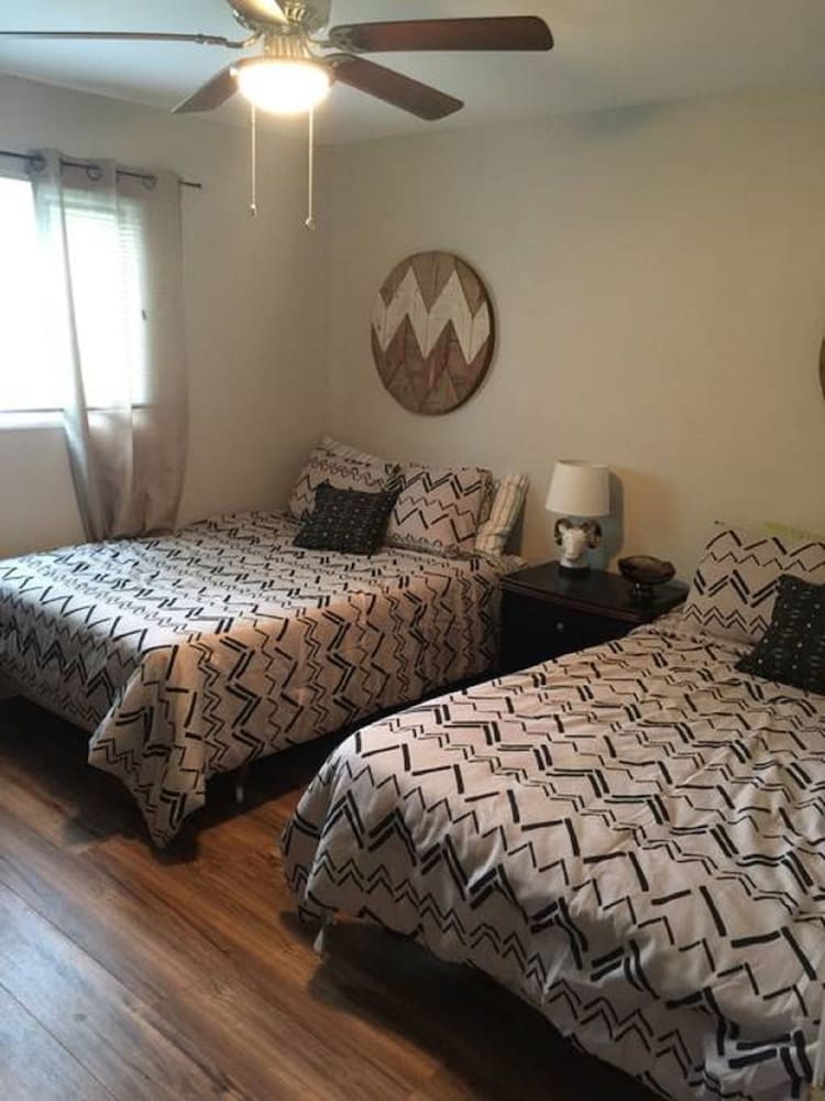 Bethel Woods Retreat/hunting Cabin - Hudson Valley, NY