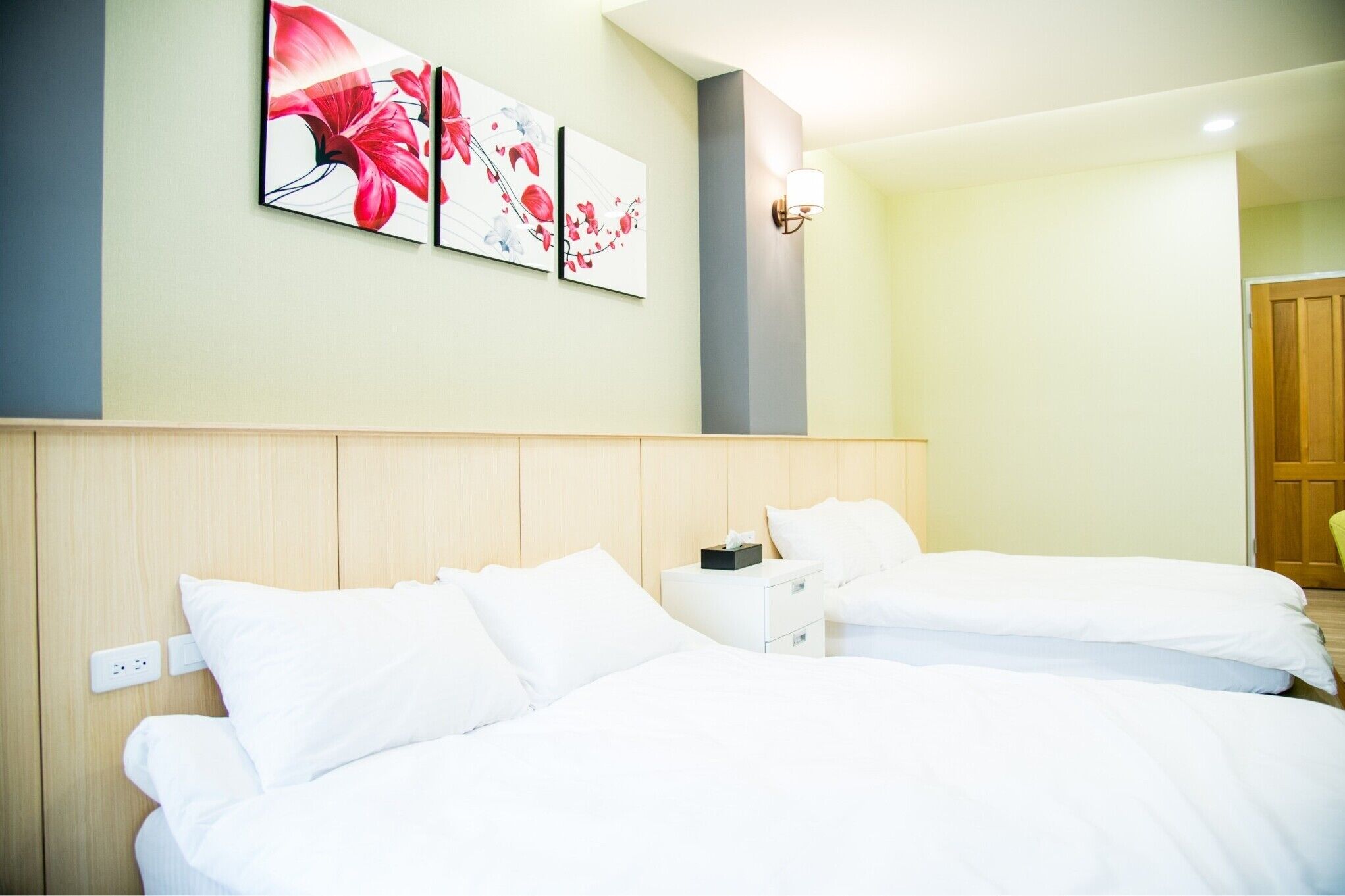 Quarto quádruplo superior | 1 quarto, roupas de cama premium, escrivaninha, quartos à prova de som