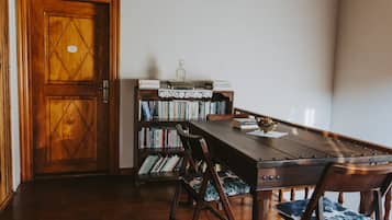 Quarto Standard, 1 quarto | Wi-fi grátis, roupa de cama fornecida