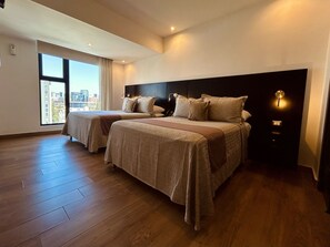 20 quartos, roupas de cama premium, cofres nos quartos