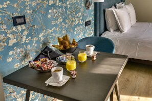 Appartement 4 - MANDALINE | Refeições no quarto