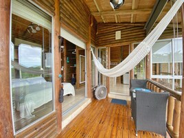 Suite, 2 quartos, vista parcial para o oceano | Terraço/pátio interior