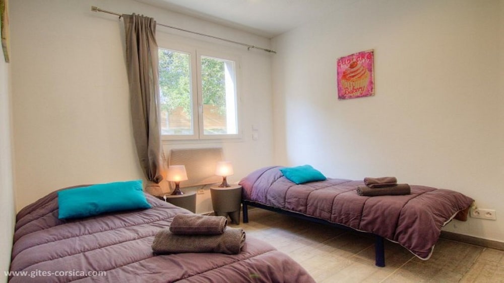 Villa Bifamiliare Climatizzata Semi-indipendente In Residenza Di 3 Ville Con Piscina Riscaldata - Porto Vecchio