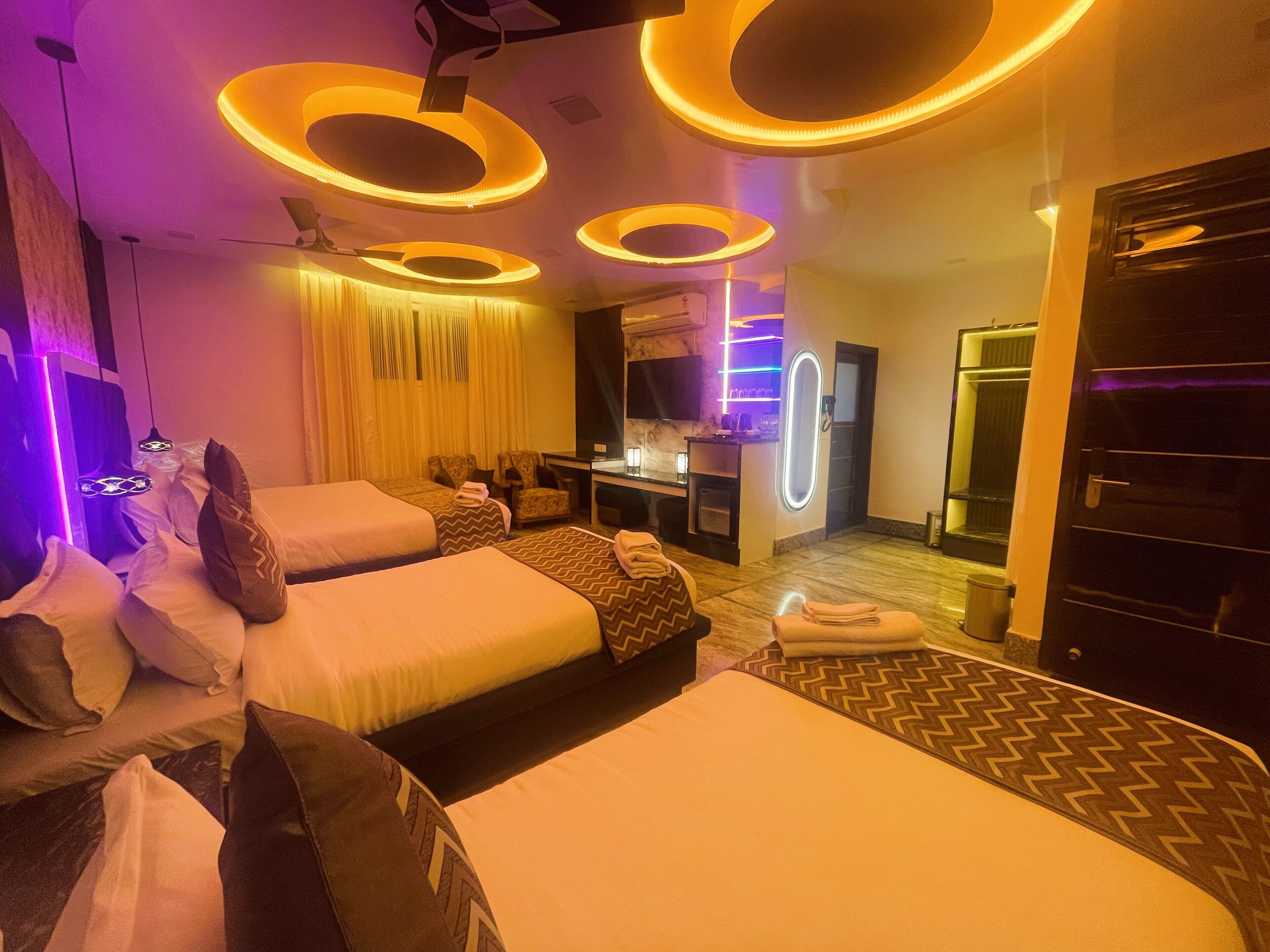 Aman Homestay a Boutique Hotel, Agra: Reviews & Hotel Deals | Book at ...