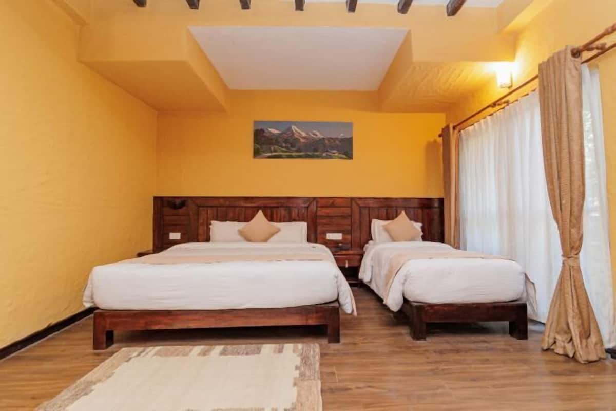 Minibar, cofre no quarto, secretária, quartos insonorizados 