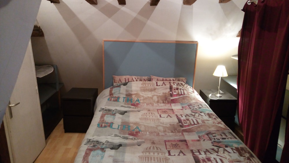 Gite De La La Roche à Beaufay. - Sarthe