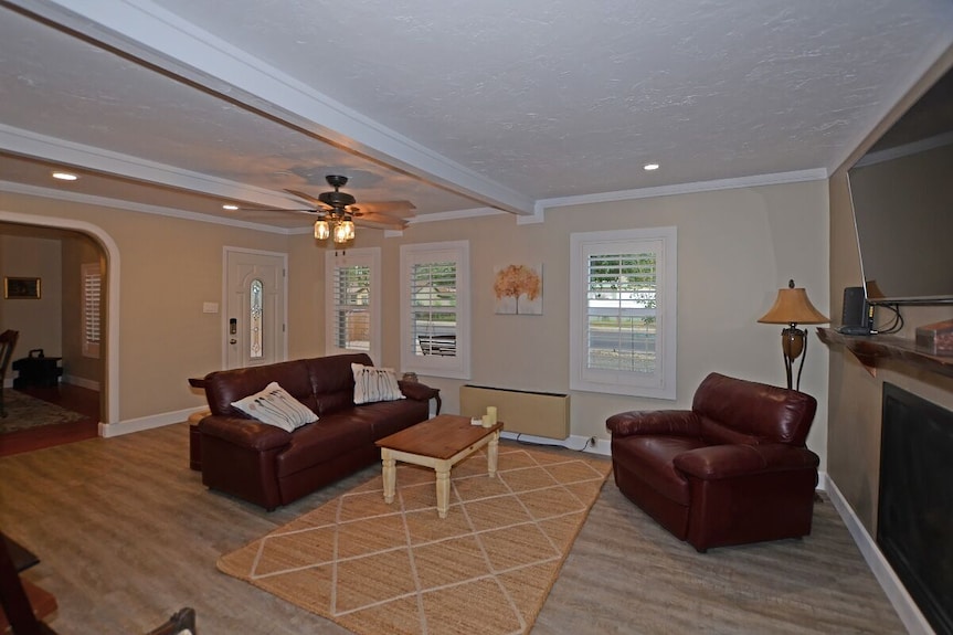 Tienda General De 1930 Que Es Cómoda Y Accesible Al Centro De La Ciudad - Arizona