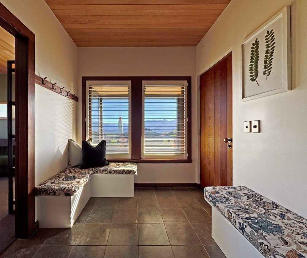 Cabot Lodge - Fiordland