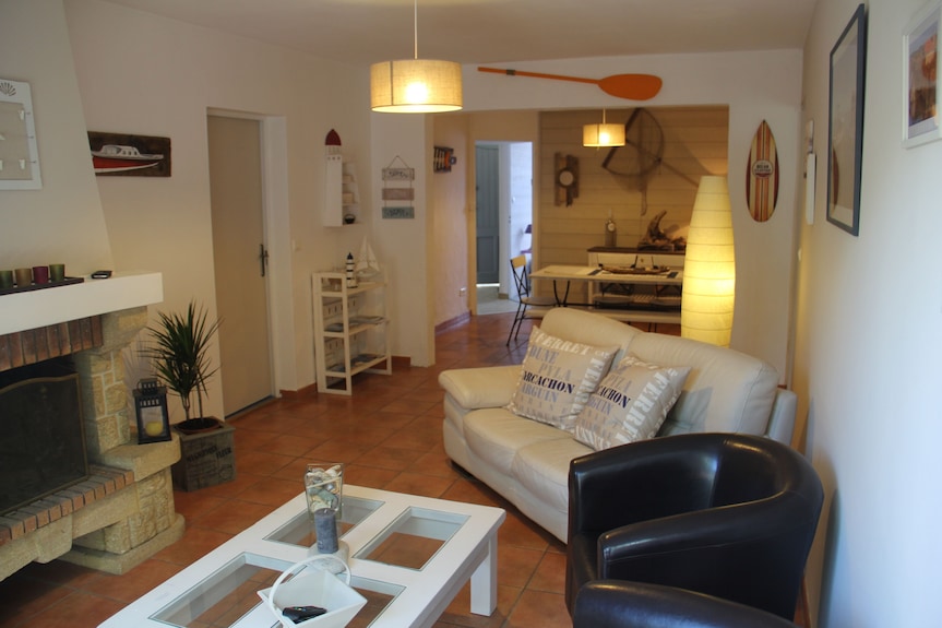 Mooie Arcachonnaise 2 Stappen Van De Haven - Audenge